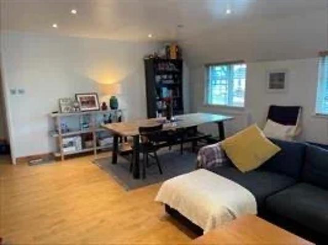 Apartment at Home Farm, Warwick