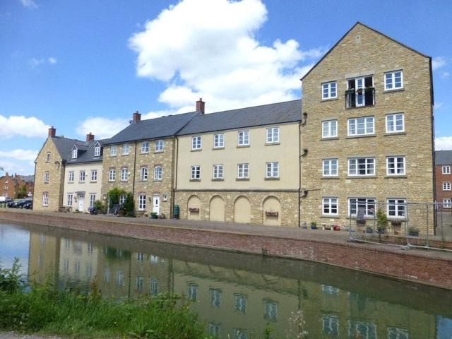 Apartment at Home Orchard, Stroud