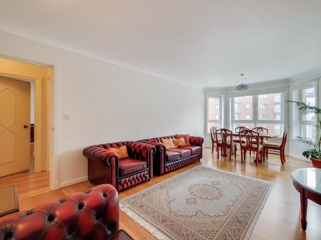 Apartment at Homer Drive, Greater London