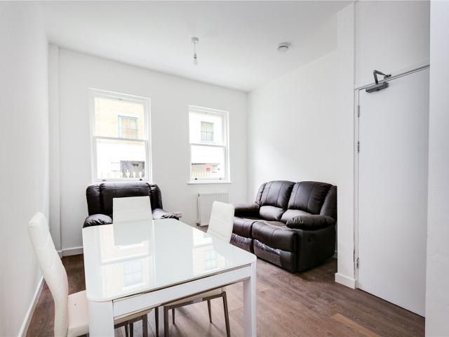 Apartment at Homer Street, City of Westminster