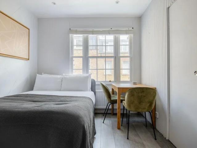 Apartment at Homer Street, City of Westminster