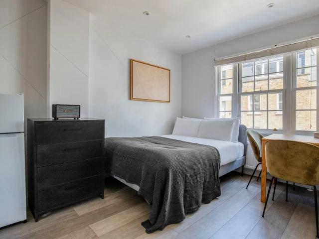 Apartment at Homer Street, City of Westminster