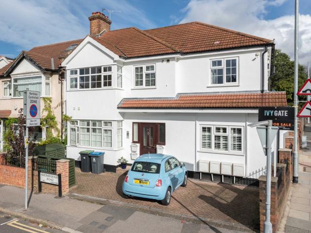 Apartment at Homersham Road, Greater London