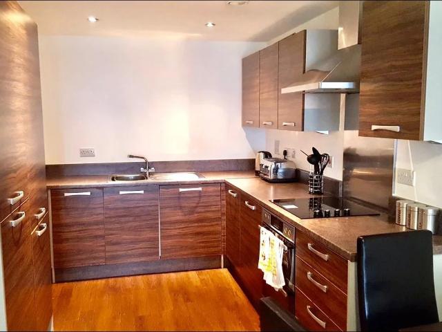 Apartment at Homesdale Road, Greater London