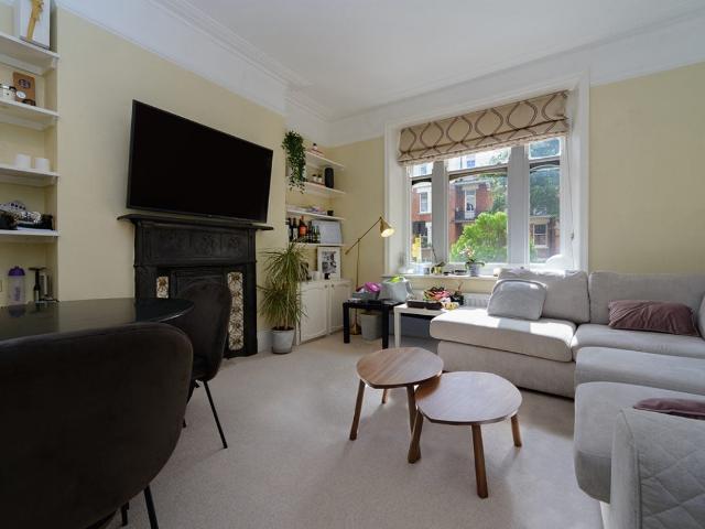 Apartment at Honeybourne Road, Greater London