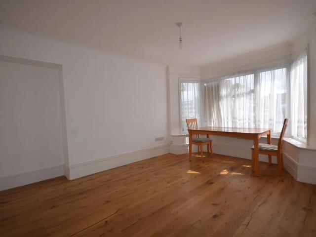 Apartment at Honeypot Lane, Greater London