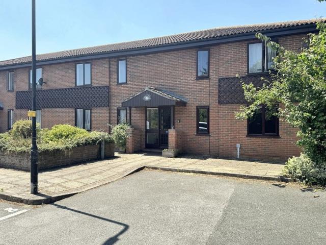 Apartment at Hop Garden Way, Canterbury