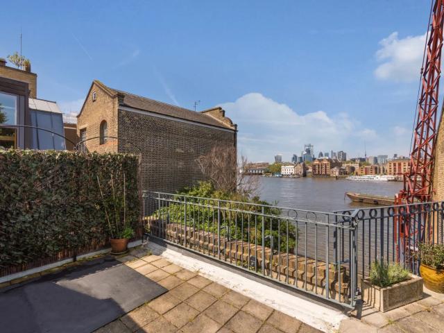 Apartment at Hope Wharf, Greater London