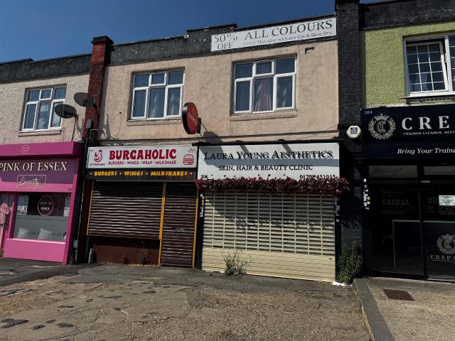 Apartment at Hornchurch Road, Greater London