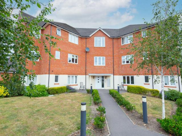 Apartment at Hornchurch Square, Rushmoor