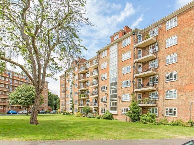 Apartment at Horne Way, Greater London