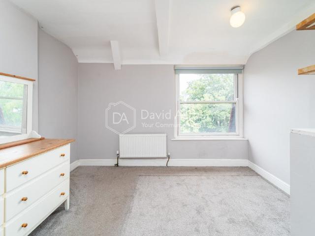 Apartment at Hornsey Lane Gardens, Greater London