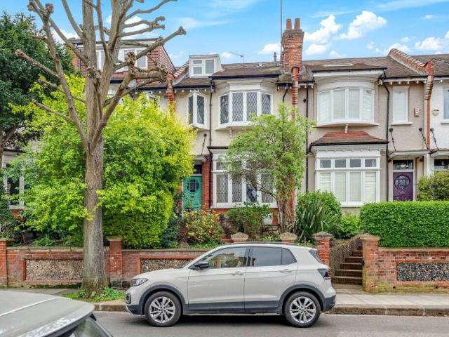Apartment at Hornsey Lane Gardens, Greater London