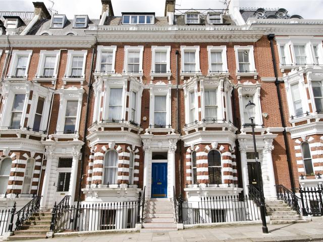 Apartment at Hornton Street, Greater London