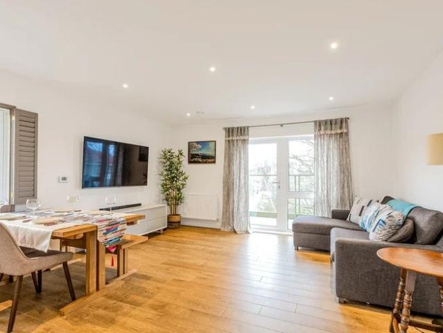 Apartment at Horsnell Close, Greater London