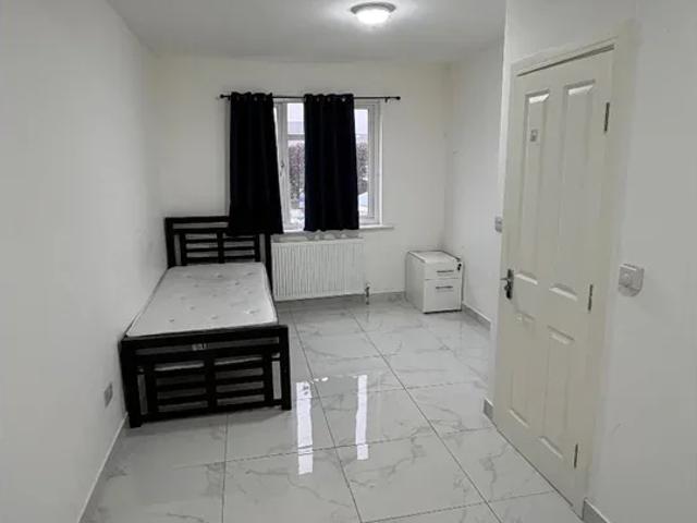 Apartment at Horsa Road, Greater London