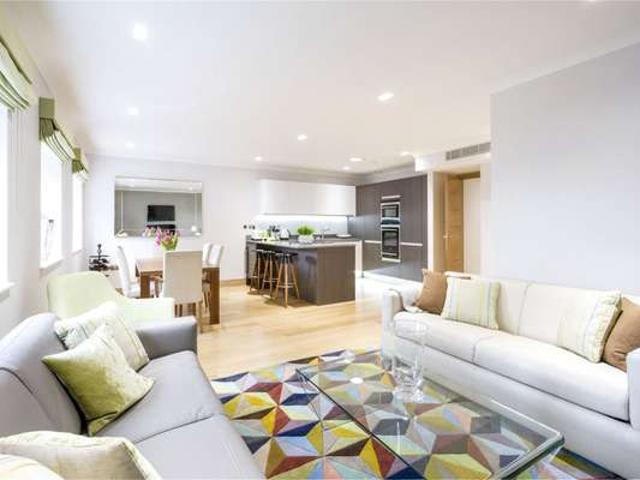 Apartment at Horticultural Place, Greater London