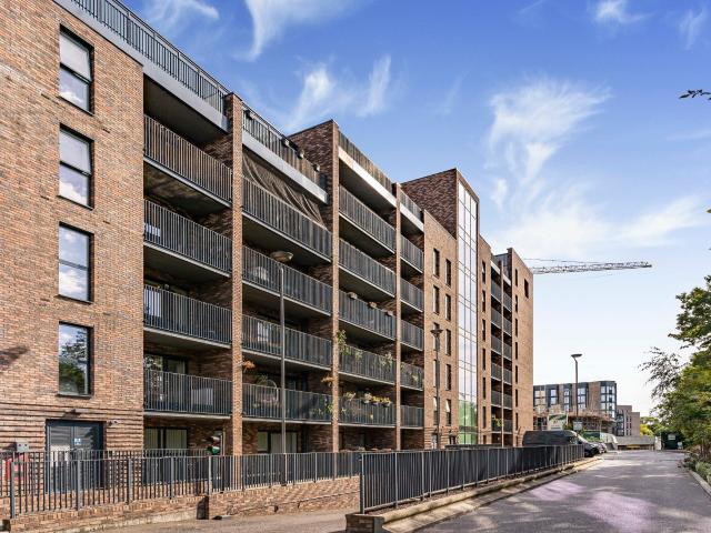 Apartment at Hatcham Street, Greater London