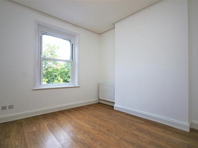 Apartment at Hatchard Road, Greater London