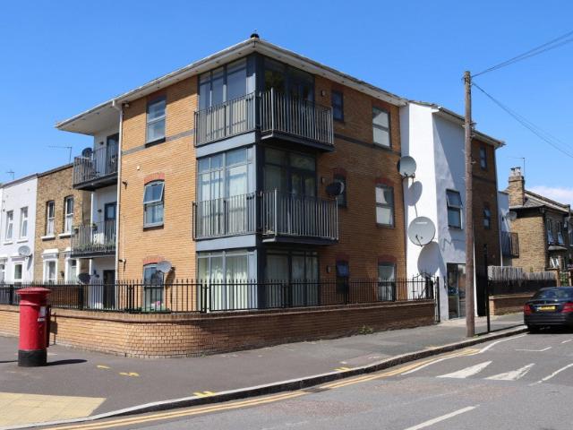 Apartment at Hatfield Road, Greater London