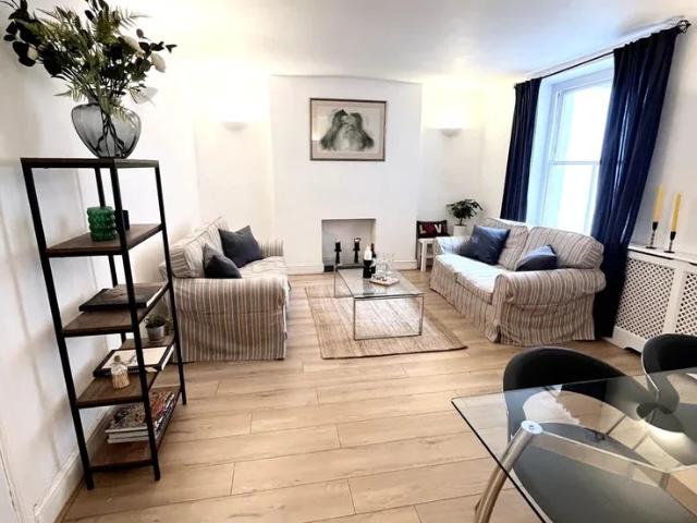 Apartment at Hatherley Grove, City of Westminster
