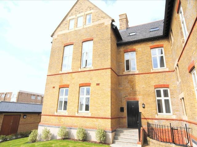 Apartment at Havanna Drive, London
