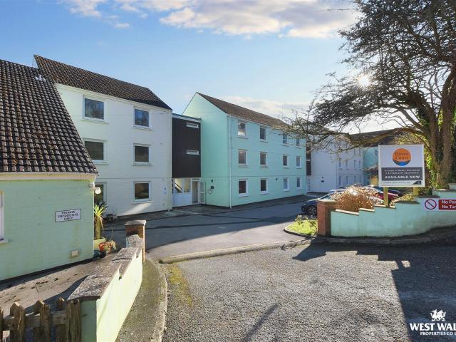Apartment at Haven Court, Little Haven