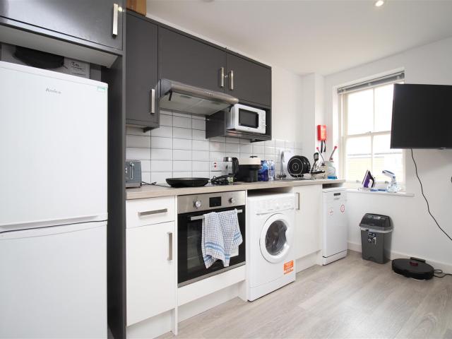 Apartment at Havelock Street, St. Mildreds