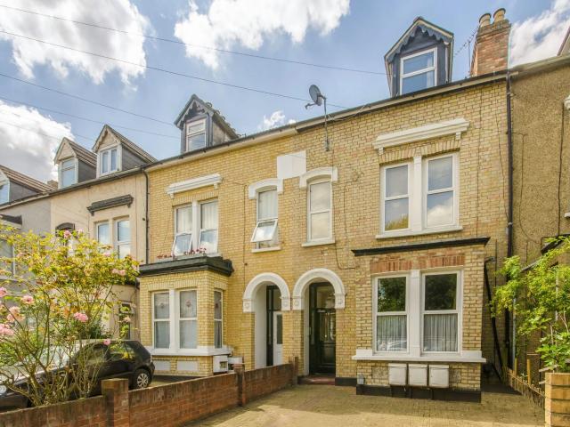 Apartment at Hawbridge Road, Greater London