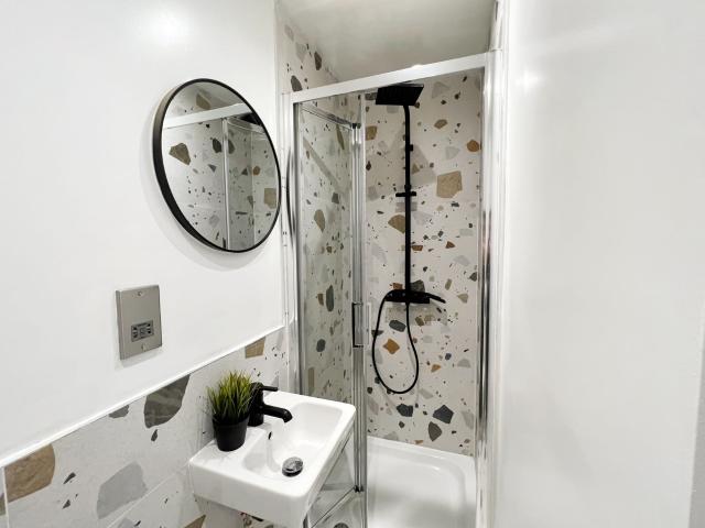 Apartment at Hawks Road, Greater London