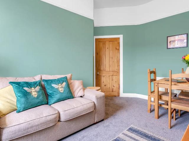 Apartment at Hawthornvale Path, City of Edinburgh