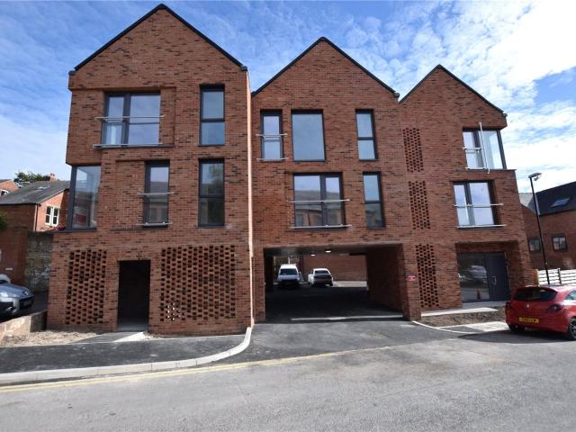 Apartment at Hawthorn Road, Leeds