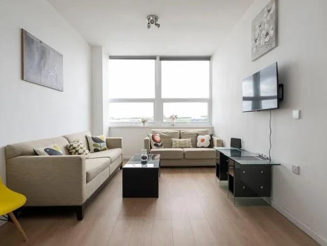 Apartment at Hawthorns Business Park, Sandwell