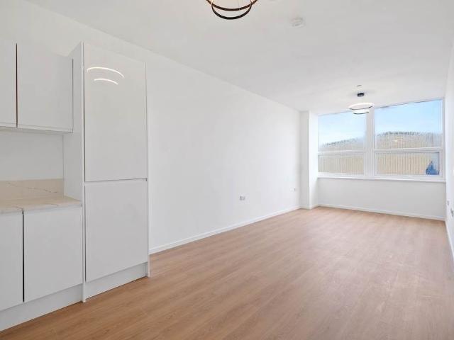Apartment at Hawthorns Business Park, Sandwell