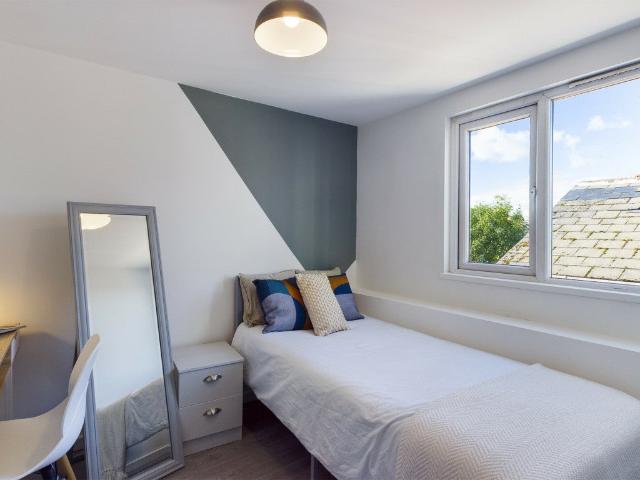 Apartment at Haydn Avenue, Manchester