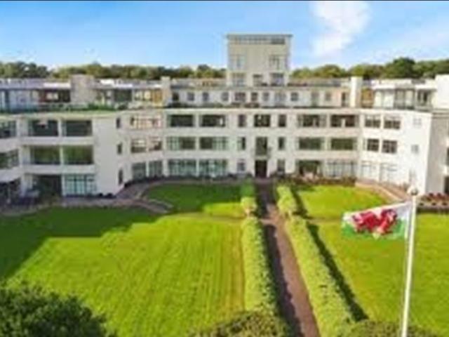 Apartment at Hayes Road, Barry