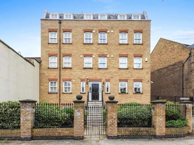 Apartment at Hayfield Passage, Greater London