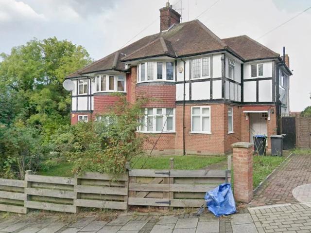 Apartment at Hayland Close, Greater London