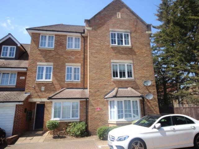 Apartment at Hayling Close, Slough