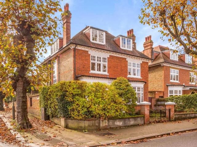 Apartment at Hazlewell Road, Greater London