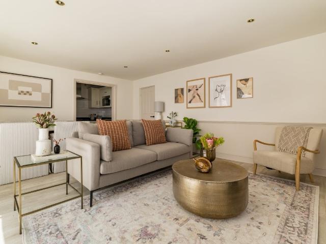 Apartment at Hazlewood Mews, Greater London