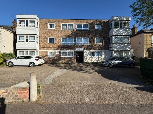 Apartment at Hainault Road, Greater London