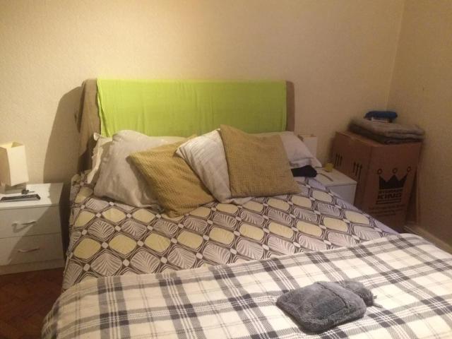 Apartment at Hale Lane, Greater London