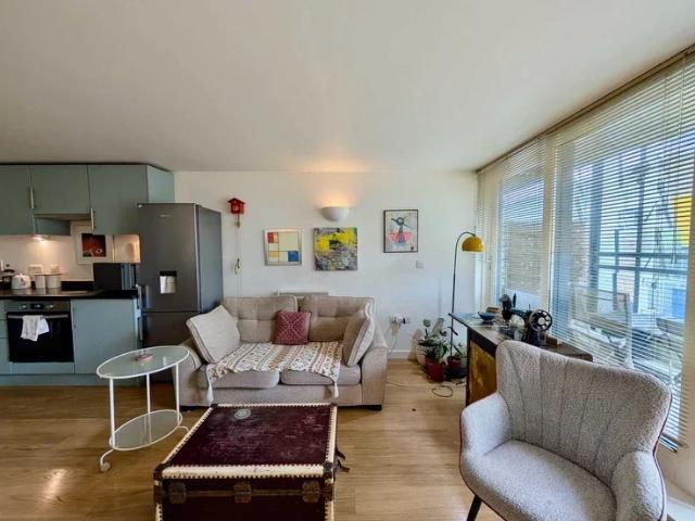 Apartment at Hales Street, Greater London