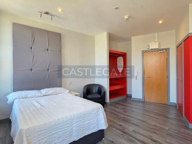 Apartment at Half Moon Street, Kirklees