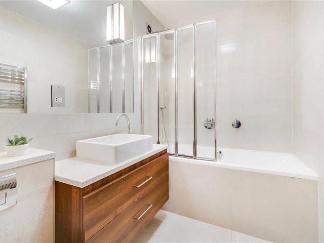 Apartment at Halkin Arcade, City of Westminster