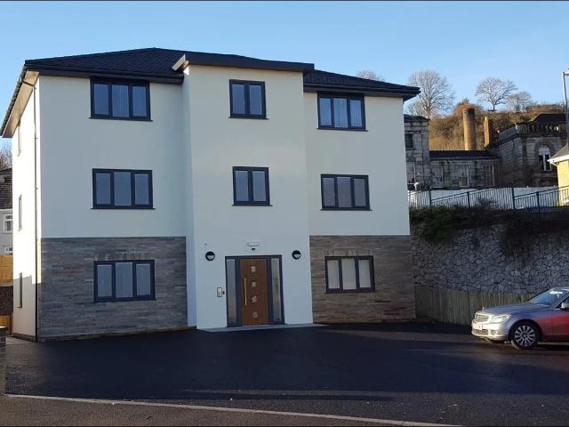 Apartment at Halkyn Road, Milwr