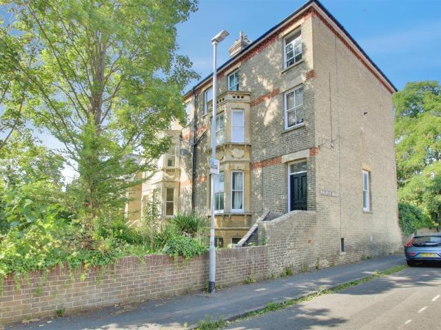 Apartment at Halifax Road, Cambridge