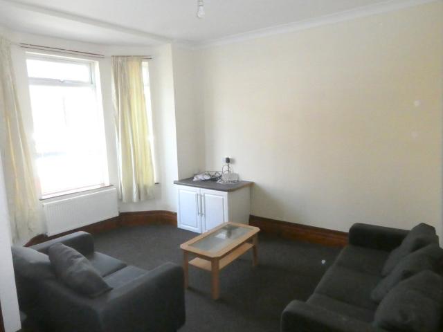 Room at Hall Road, Manchester