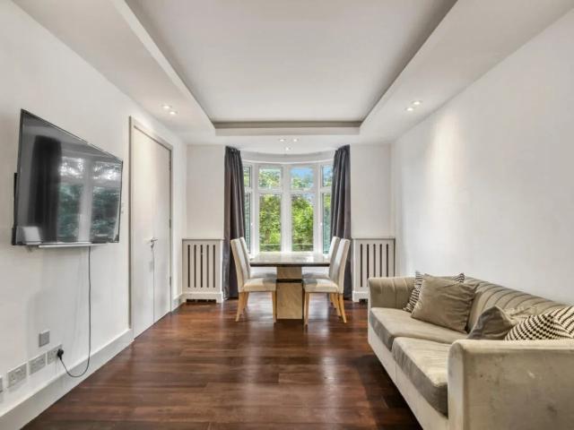 Apartment at Hall Road, City of Westminster